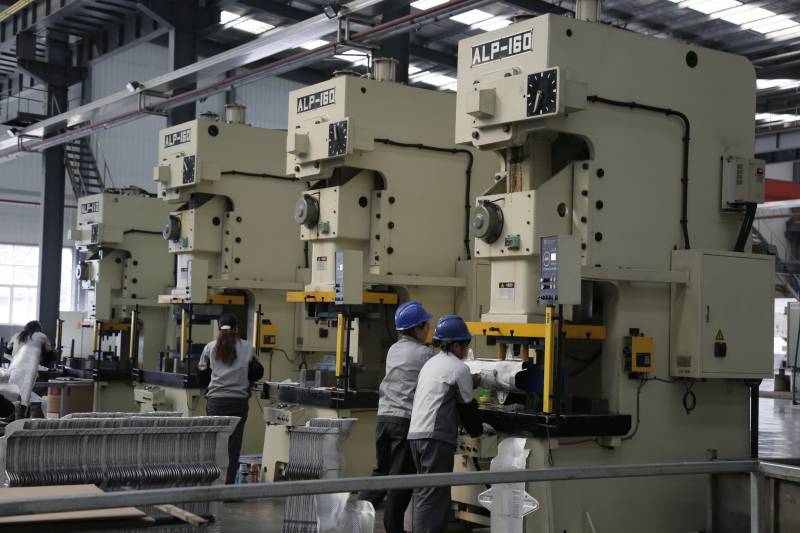 Structure and Principle of Automatic Feeder for Power Press – 金澳兰机床